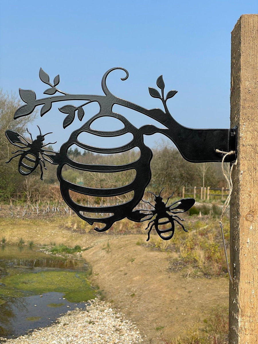 Metal Beehive Art Hanger Bird Feeder for the Garden – MetalCraft